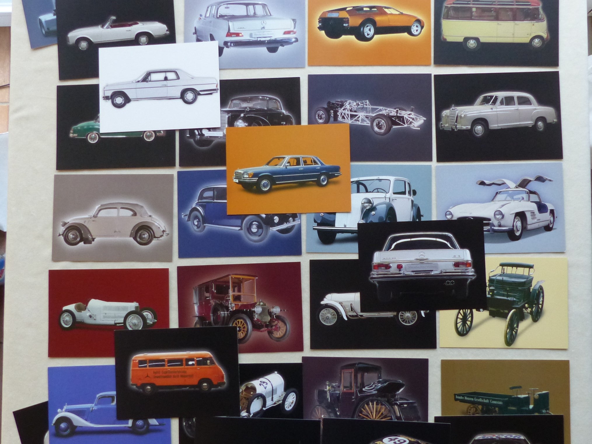 20x Prospektkarten Mercedes-Benz Museum Historie Oldtimer 1892 - 2001 ...
